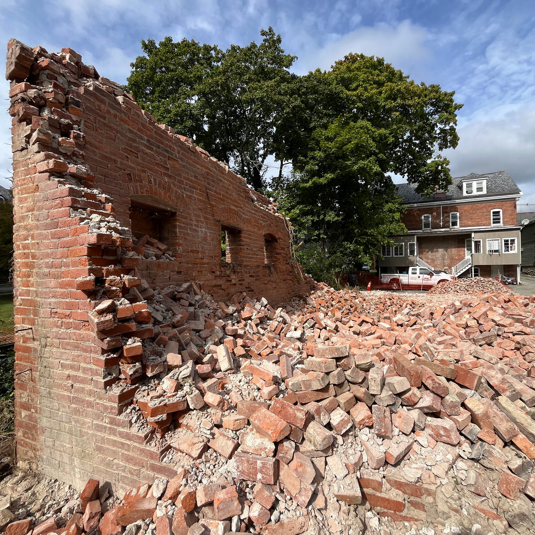 Demolition of brick buildings – Chief Bricks